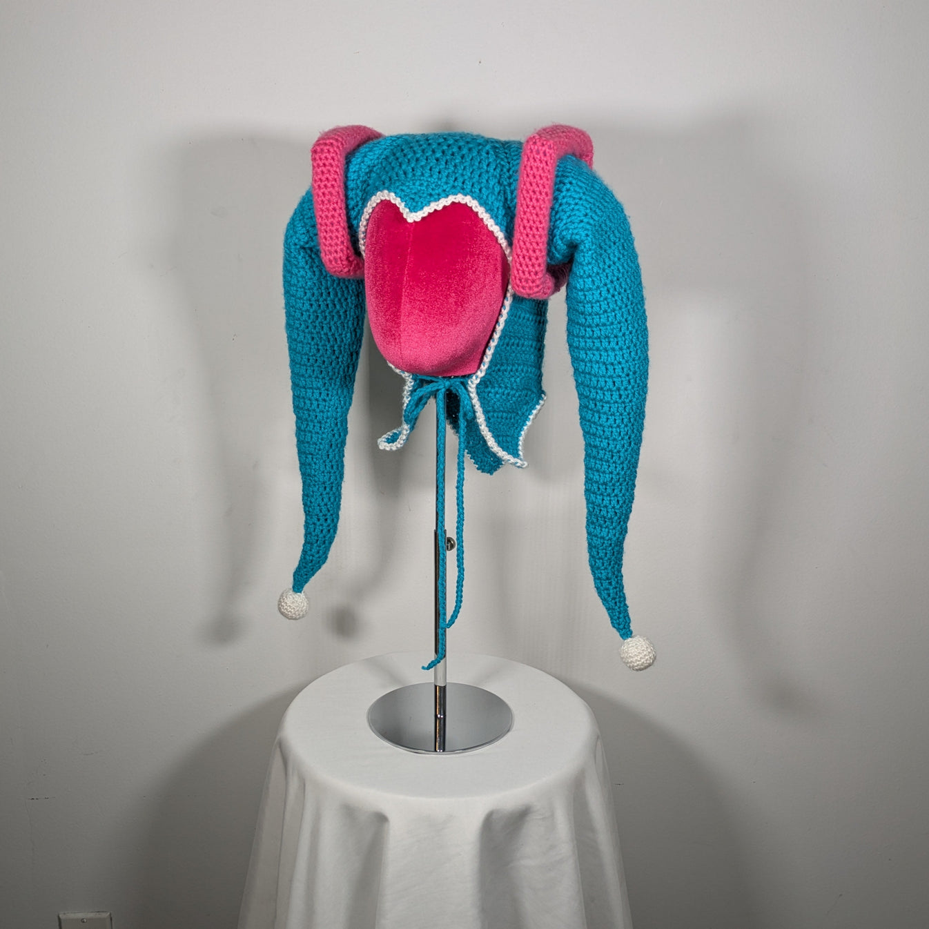 Jester Miku 4-Piece Set – Vandal Yarnz