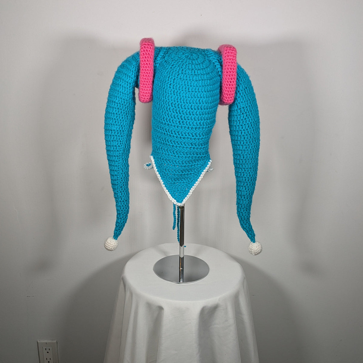 Jester Miku 4-Piece Set – Vandal Yarnz